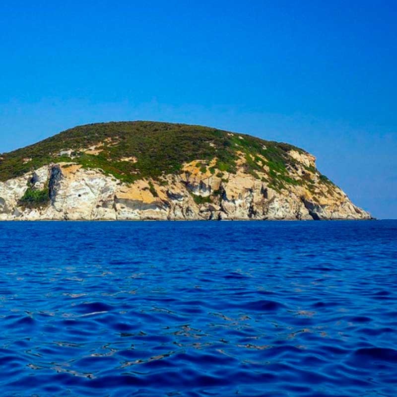 Esta Es La Isla De Las Orgías En Italia Lets Kinky Lets Kinky
